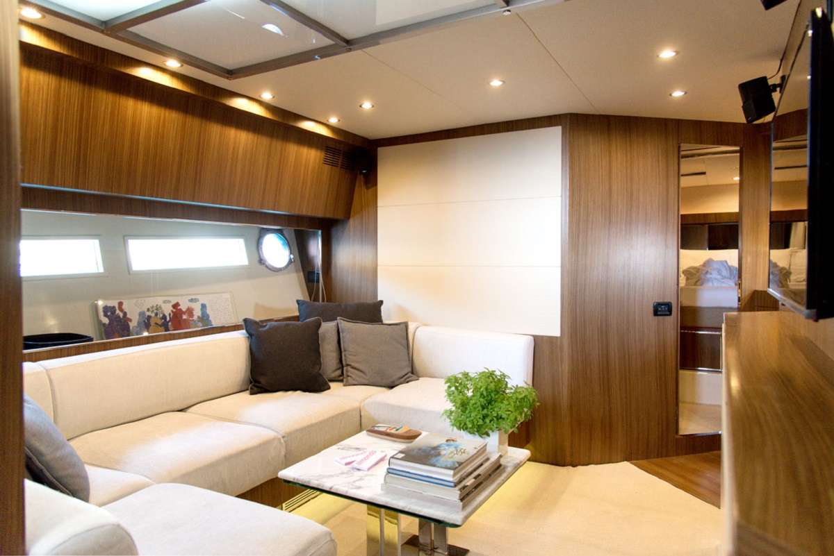 Yacht 'W', Riva | CHARTERWORLD Luxury Superyacht Charters